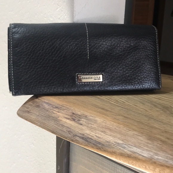 Kenneth Cole | Bags | Kenneth Cole Black Leather Wallet | Poshmark
